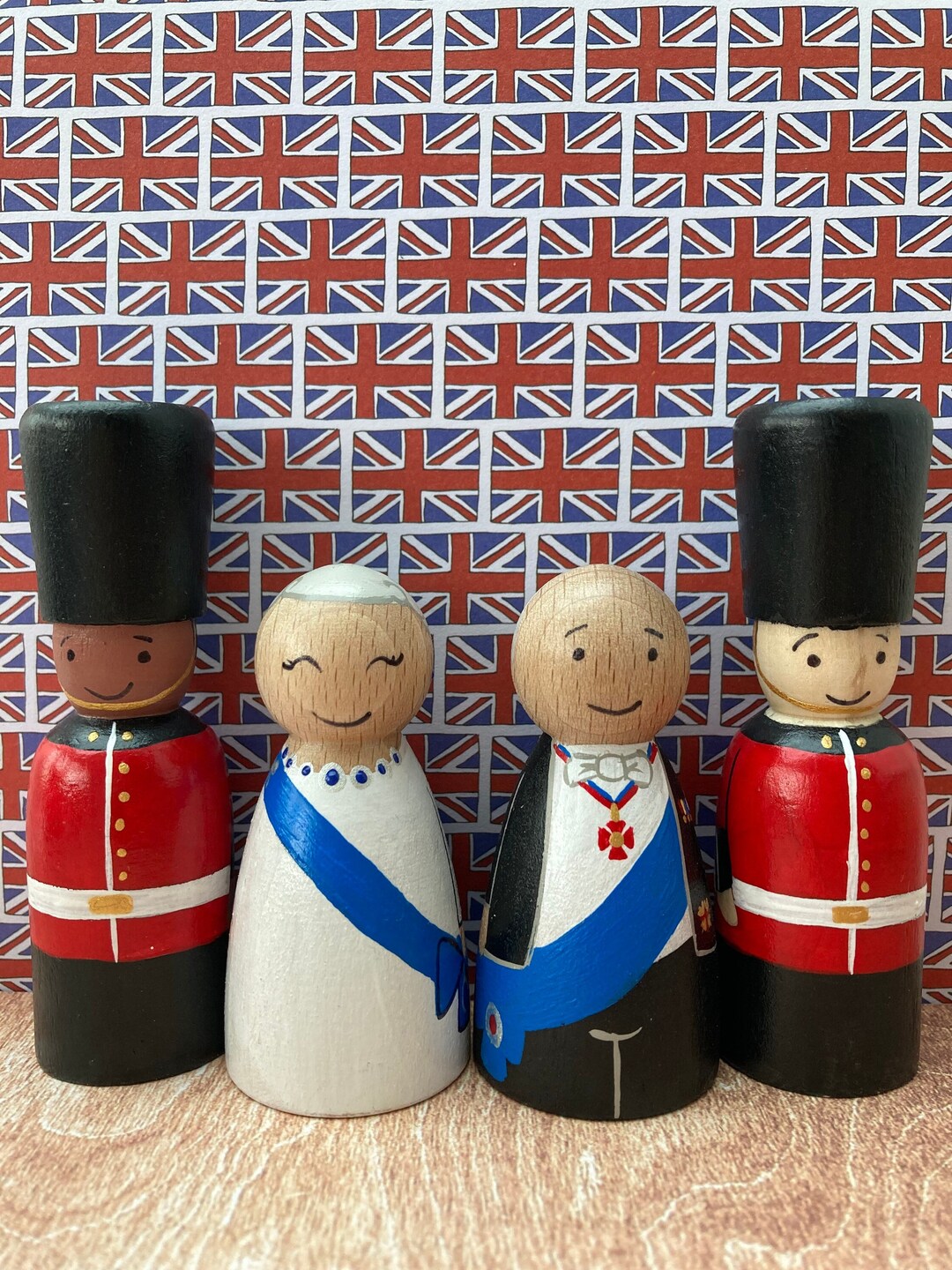 Queen Elizabeth II, Prince Phillip Duke of Edinburgh, Royal Guard Peg ...