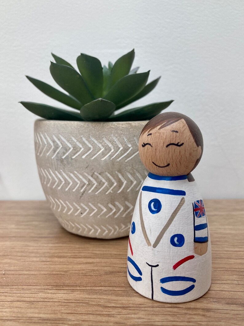 Astronaut Peg Dolls, Famous People, Mae Jemison, Neil Armstrong, Sally ...