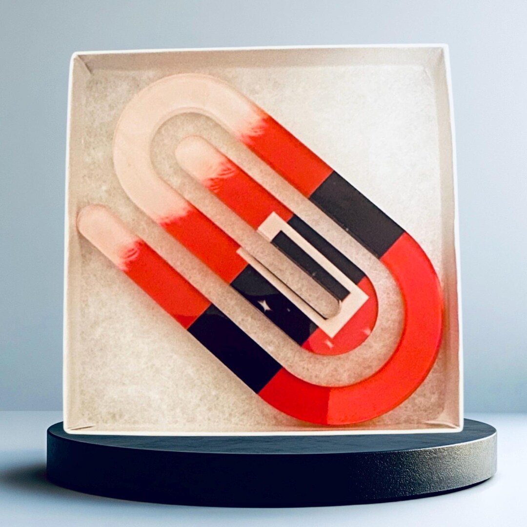 Acrylic Jumbo Paperclip - Colourful Office Supplies & Creative Desk ...