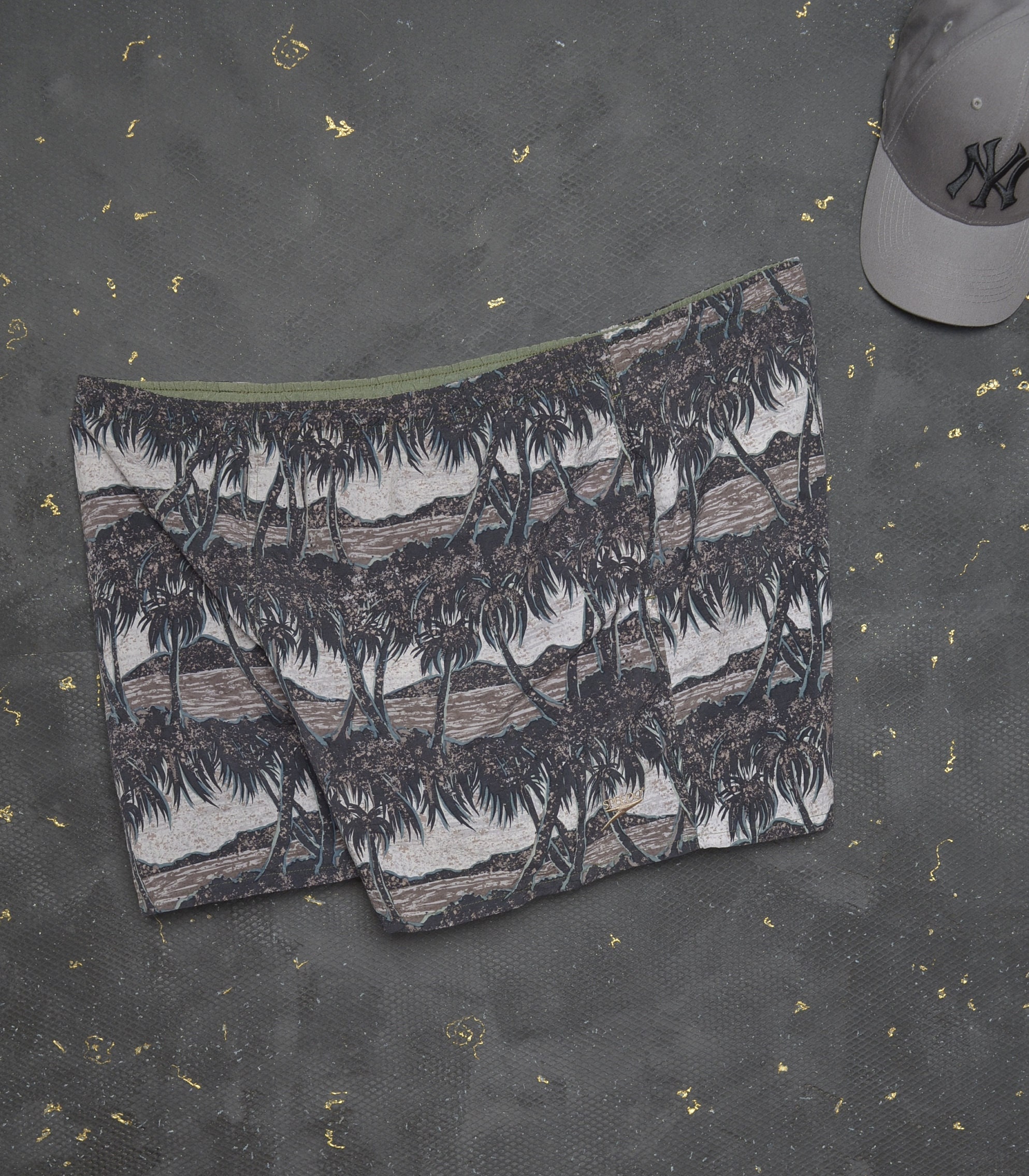 Vintage Speedo Shorts Men 2xlarge Waist 50 Built in Liner Swim Shorts ...