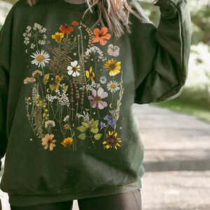 Botanical Pressed Flowers Sweatshirt Autumn Botanical Pullover Fall ...