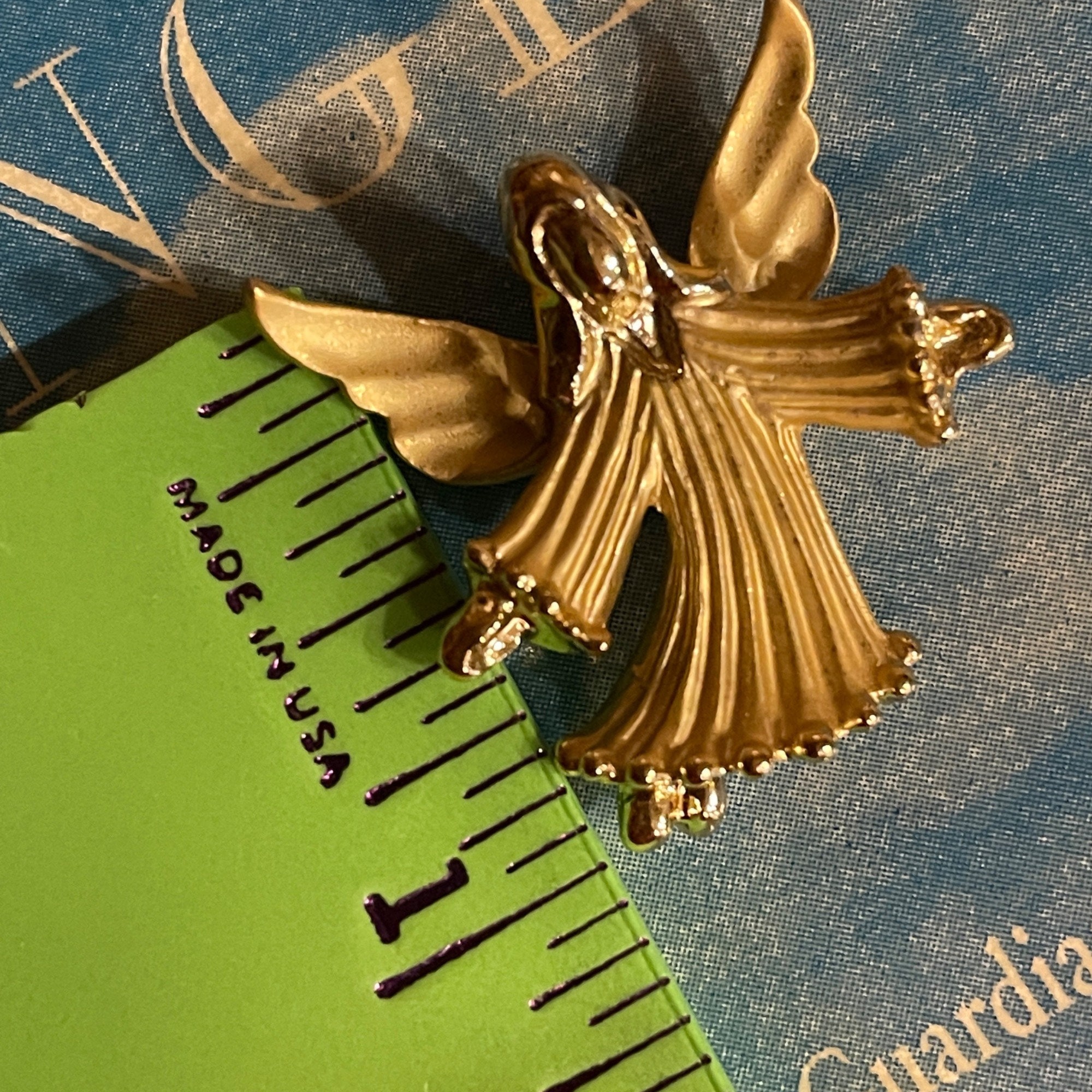 1995 Rare Angela Your Guardian Angel heavenly, Inc. Golden Lapel Pin - Etsy