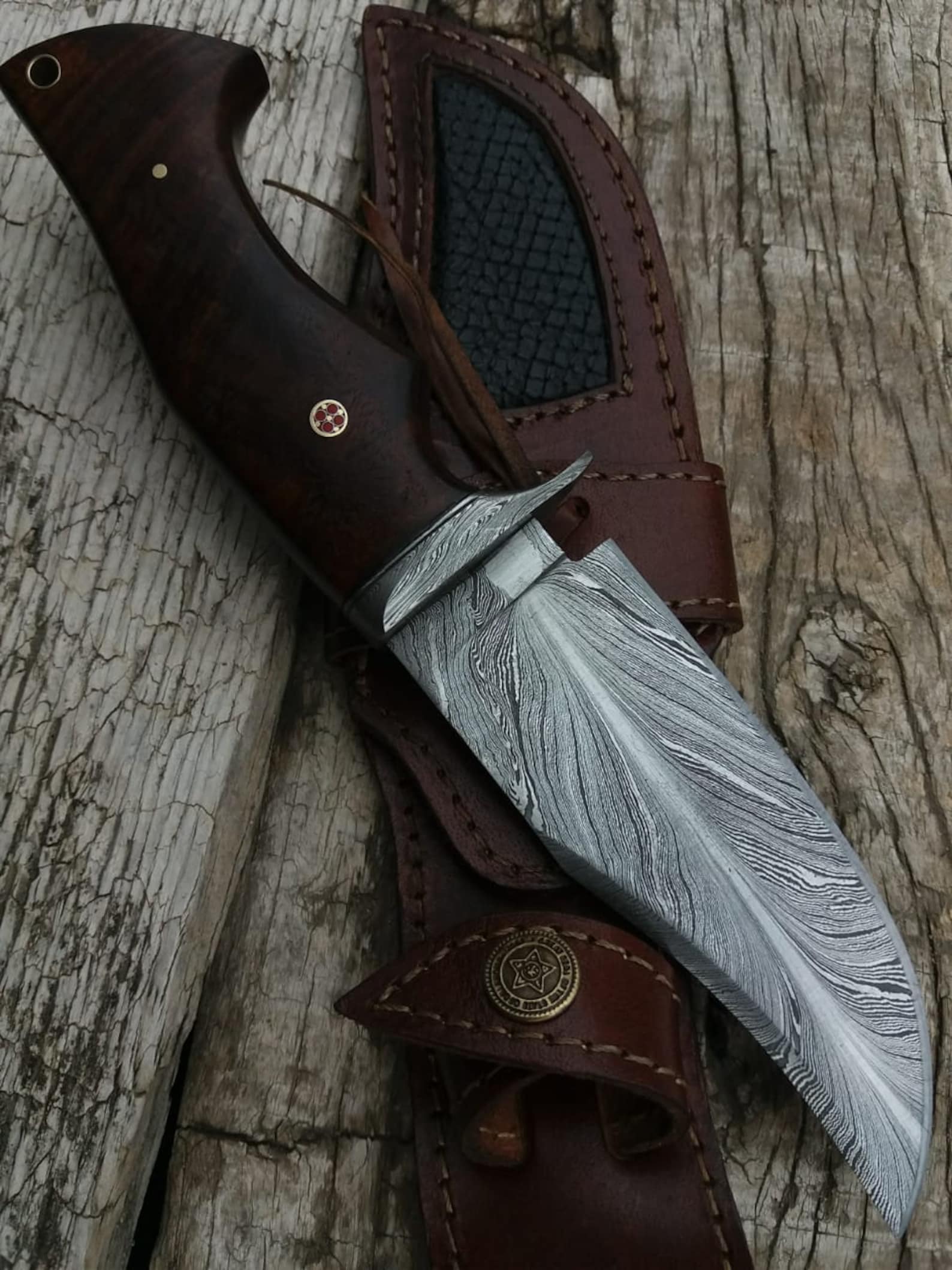 10 Inches Damascus Steel Feather Hunter Knife. Damascus Steel Guard ...