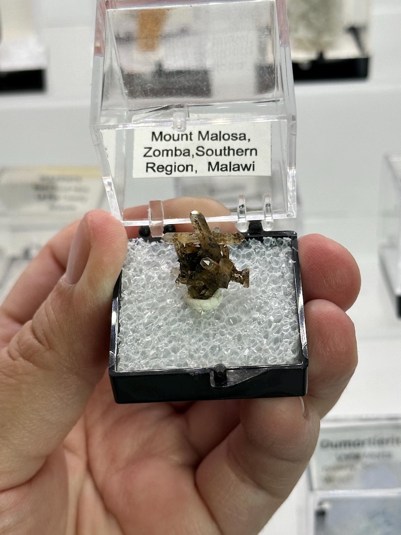 Mineral Specimen Thumbnail in Perky Box - Etsy