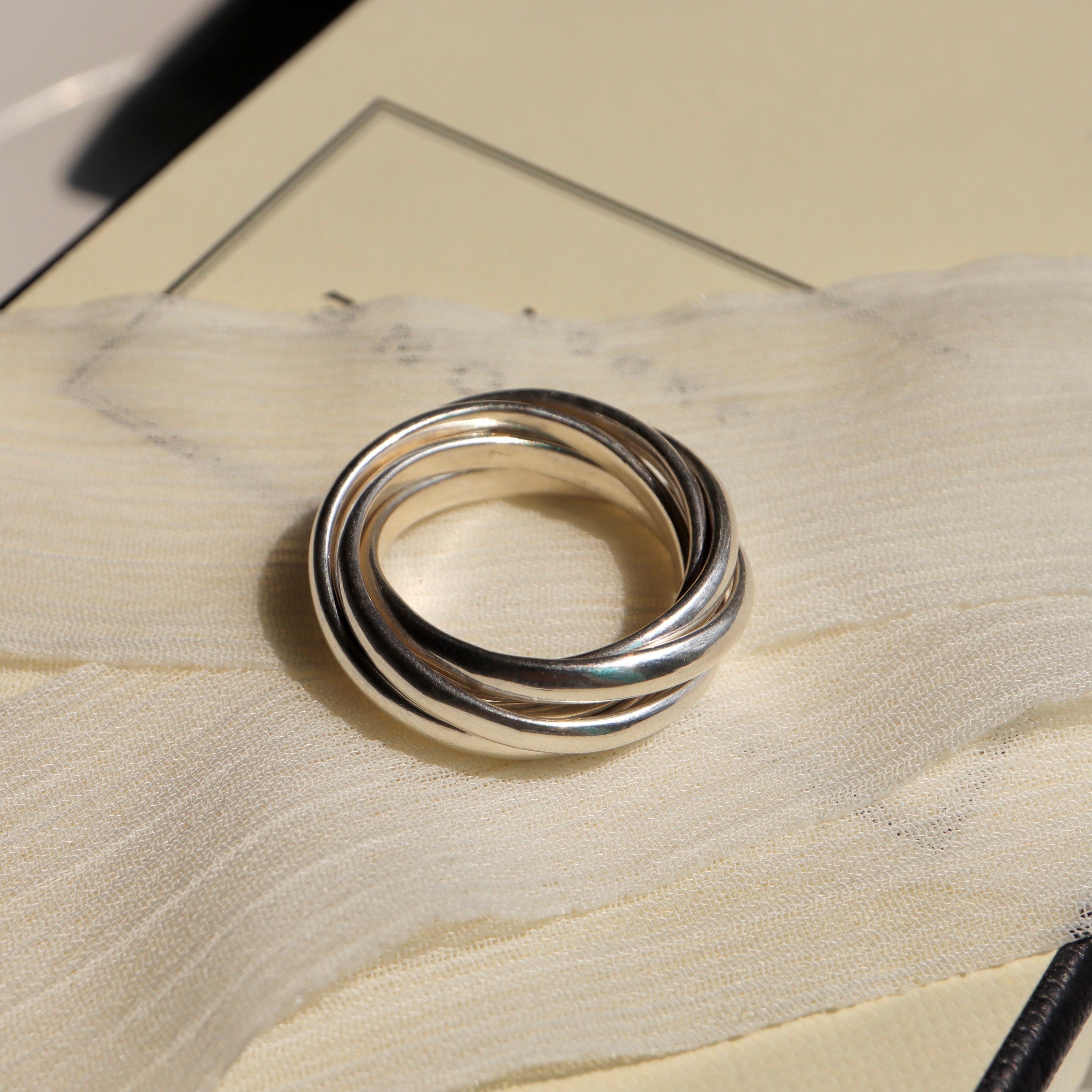 Cool Rings Interlocked Ring Five Rolling Ring Multi Band - Etsy UK