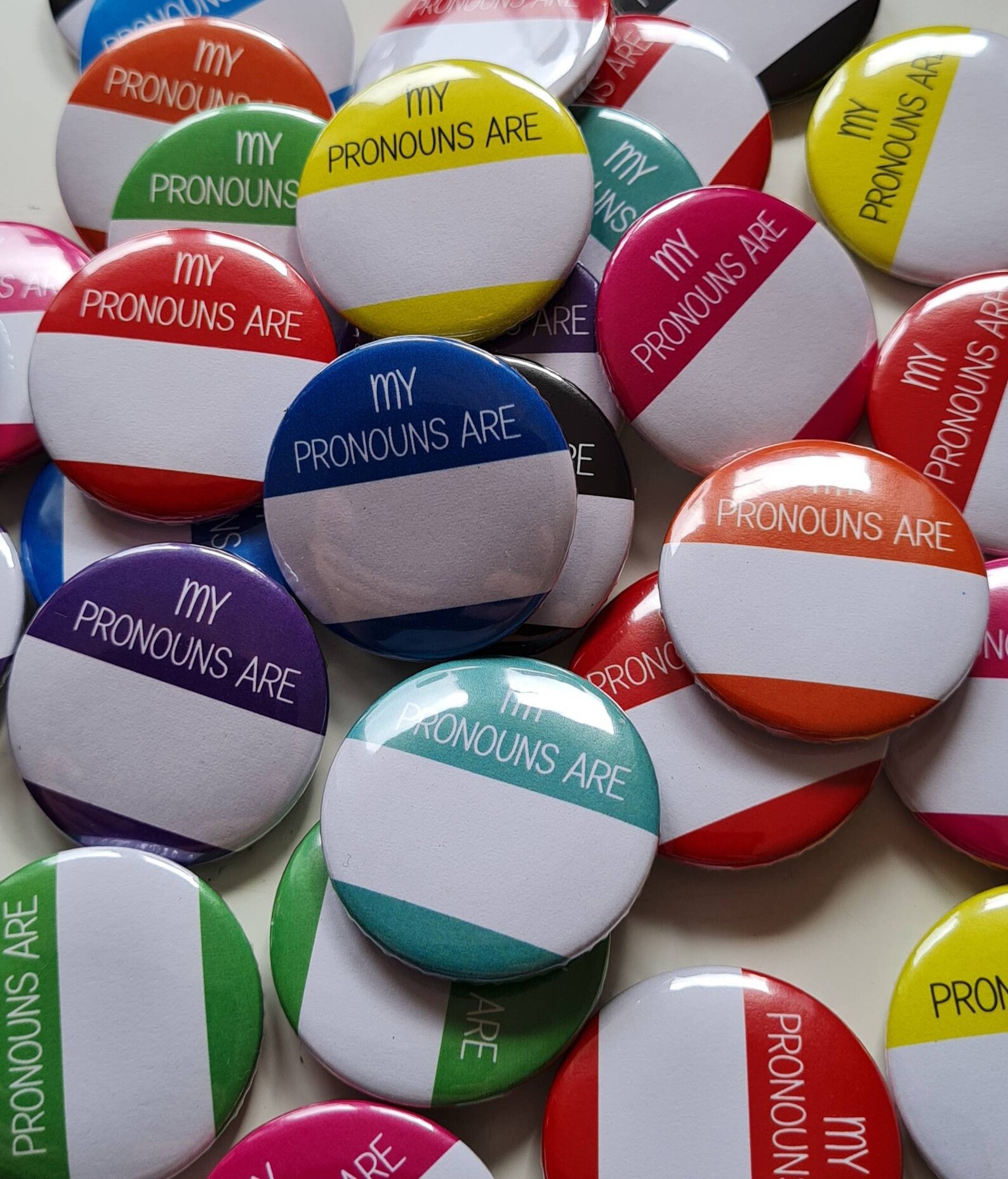 Bulk Pack Blank Pronoun Pins. 1.25 Inches 32mm Diameter. - Etsy