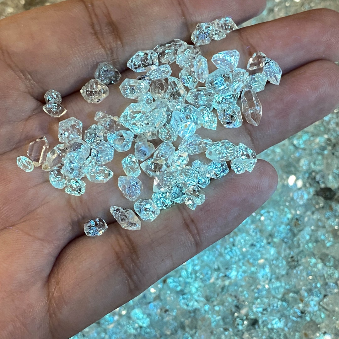 UV Reactive Oil Petroleum Herkimer Diamond , Double Terminate Quartz ...