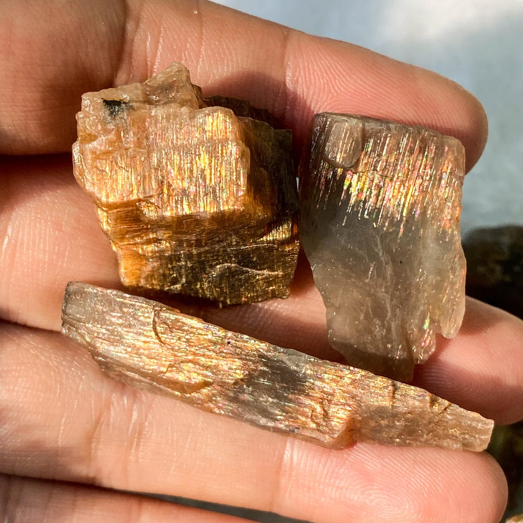 Rainbow Lattice Sunstone Raw Stone , Strong Flashy Raw Sunstone Pieces ...