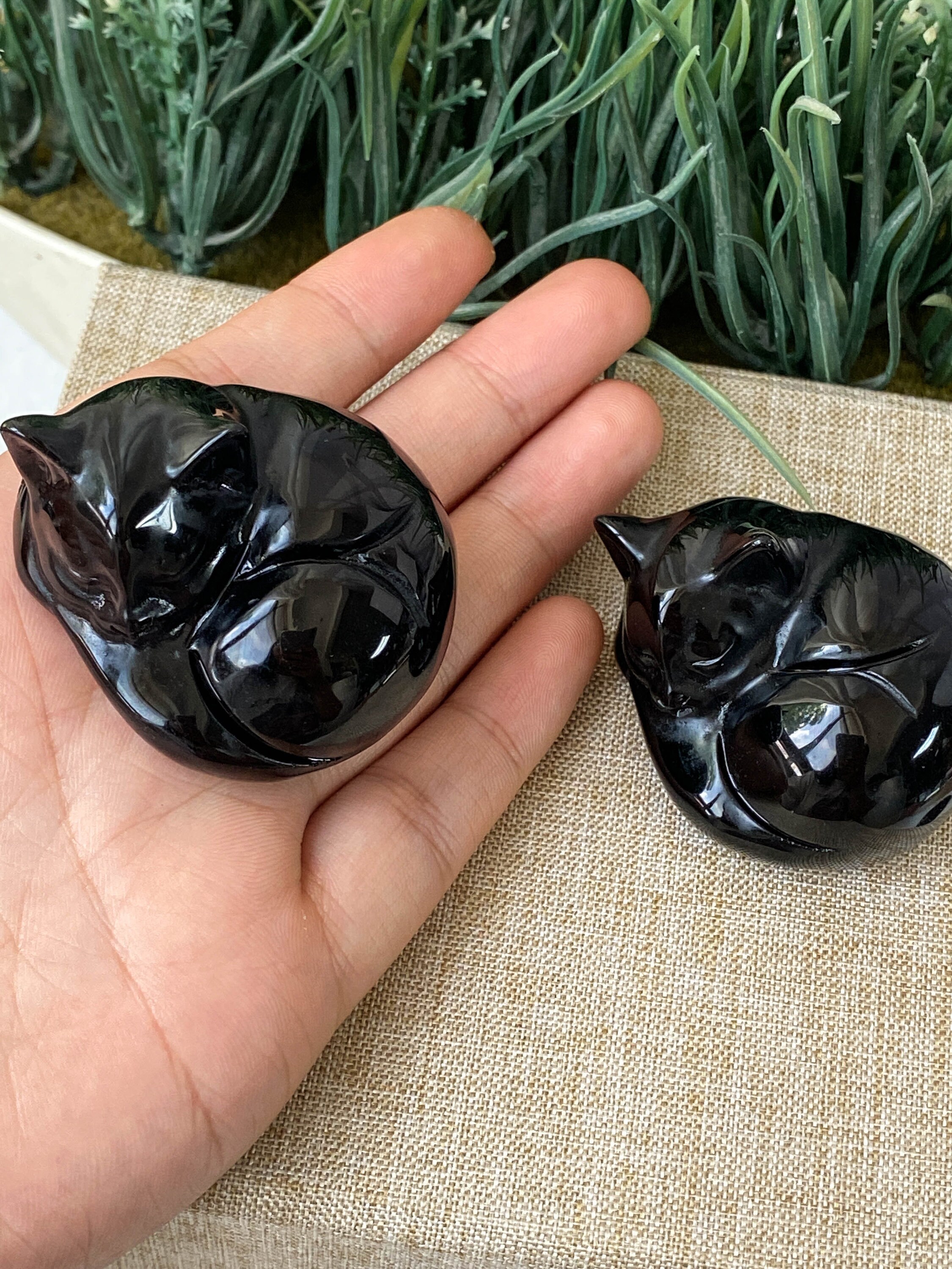 Obsidian Sleeping Cat , Crystal Carving Cat , Crystal Animal , Crystal ...