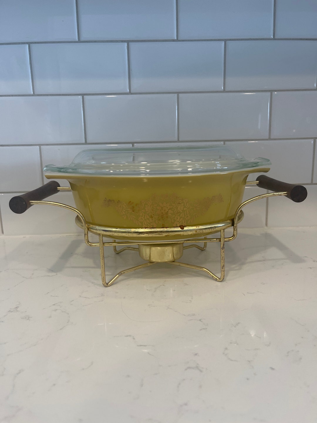 Pyrex Golden Garland, Pyrex Vintage Promotional Casserole Dish and ...