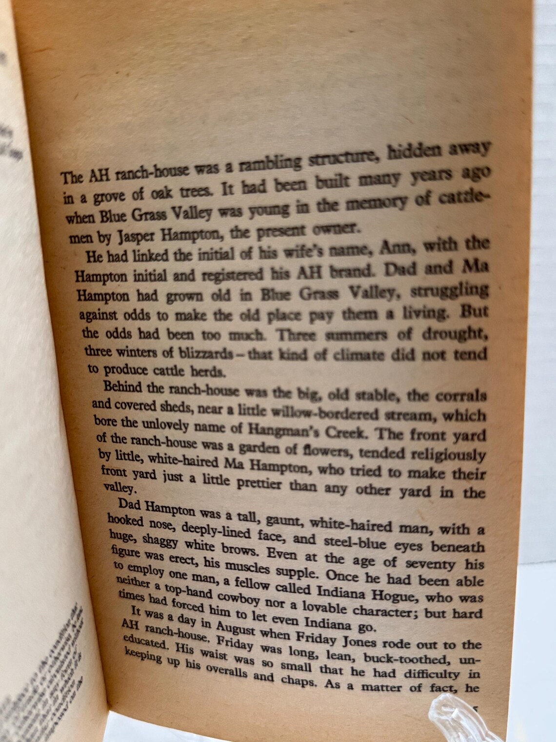 W.C. Tuttle - Hashknife Hartley Novel - the King of BLUE GRASS VALLEY ...