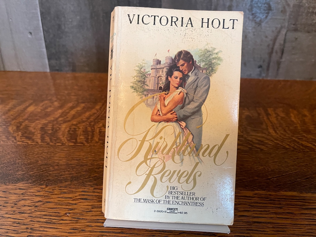 Kirkland Revels by Victoria Holt, Fawcett Crest Book Paperback - Etsy