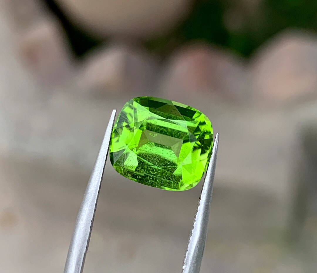 Peridot Cut Stone for Engagement Ring , 5.65 CT Genuine Cushion Cut ...