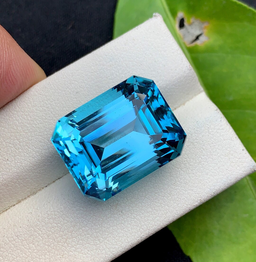 Emerald Cut Natural Pacific Blue Color Swiss Topaz Gemstone for Sale ...