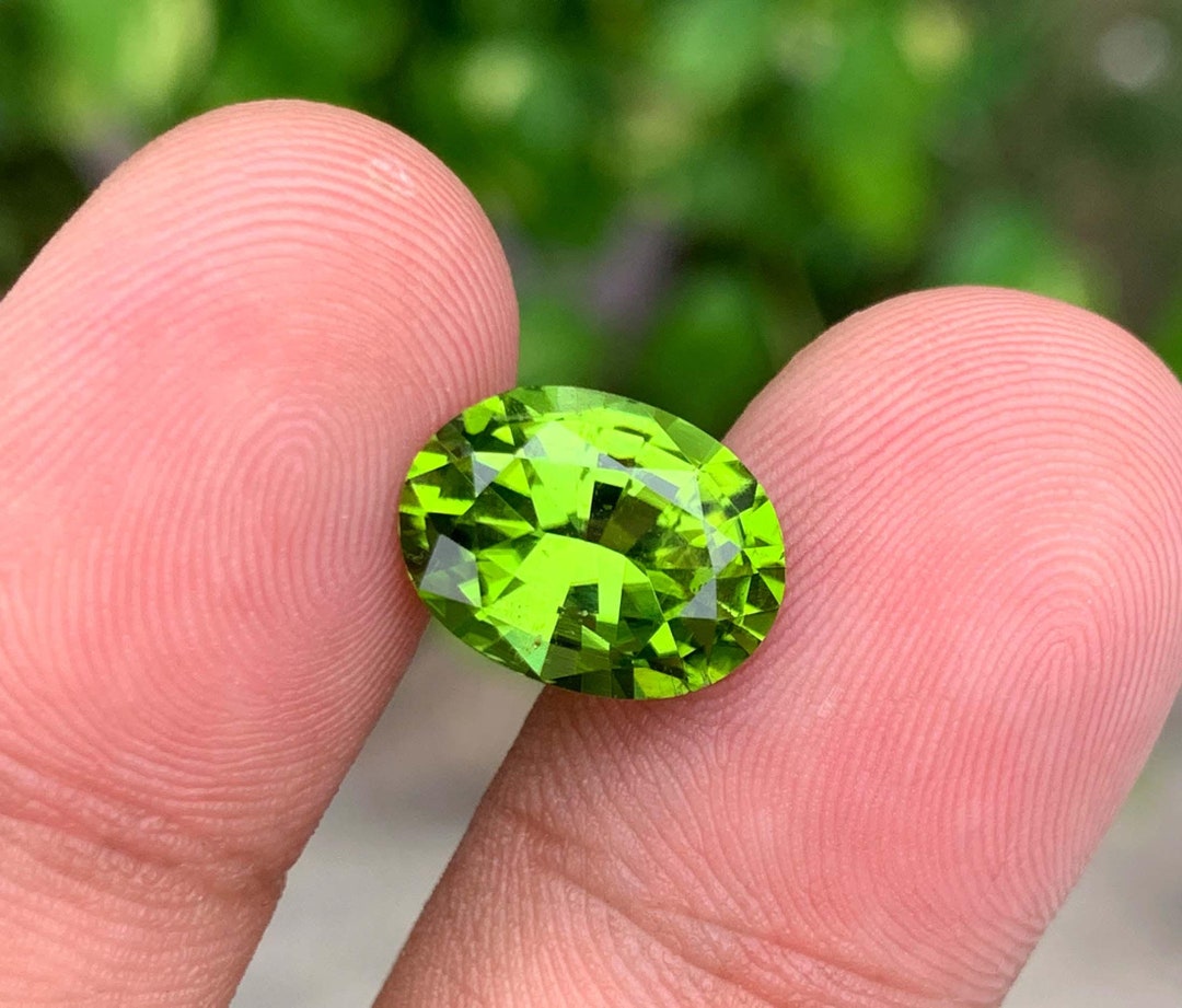 Peridot Cut Stone for Engagement Ring , 4.25 CT Genuine Cushion Cut ...