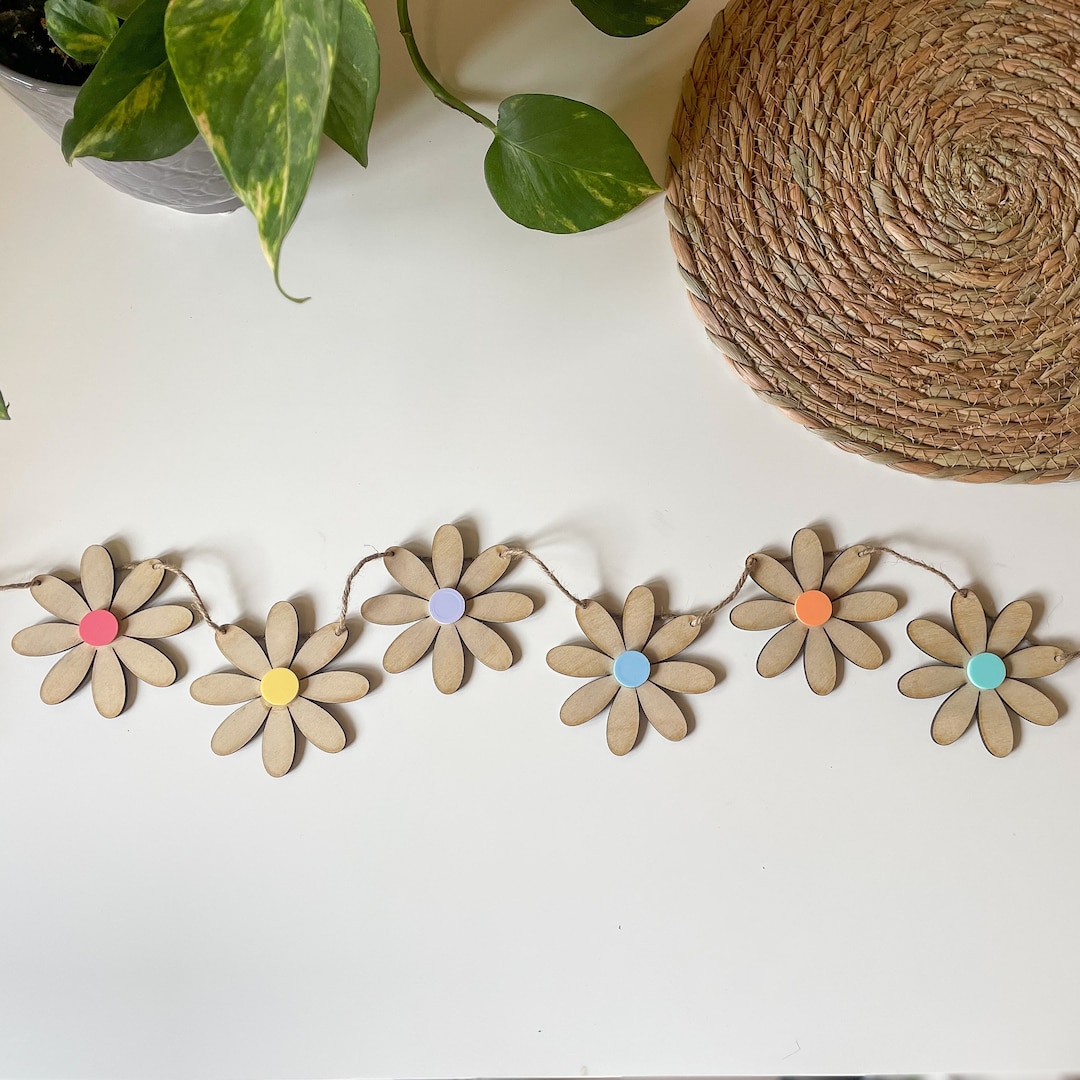 Wooden Daisy Flower Bunting Handcrafted Floral Garland Rustic Home ...