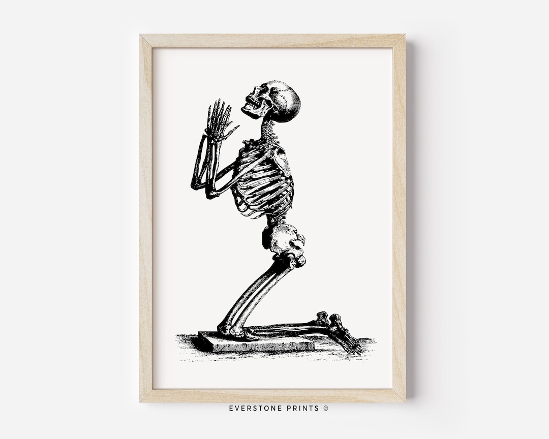 Kneeling Skeleton Wall Art | Halloween Wall Art | Skeleton Art ...