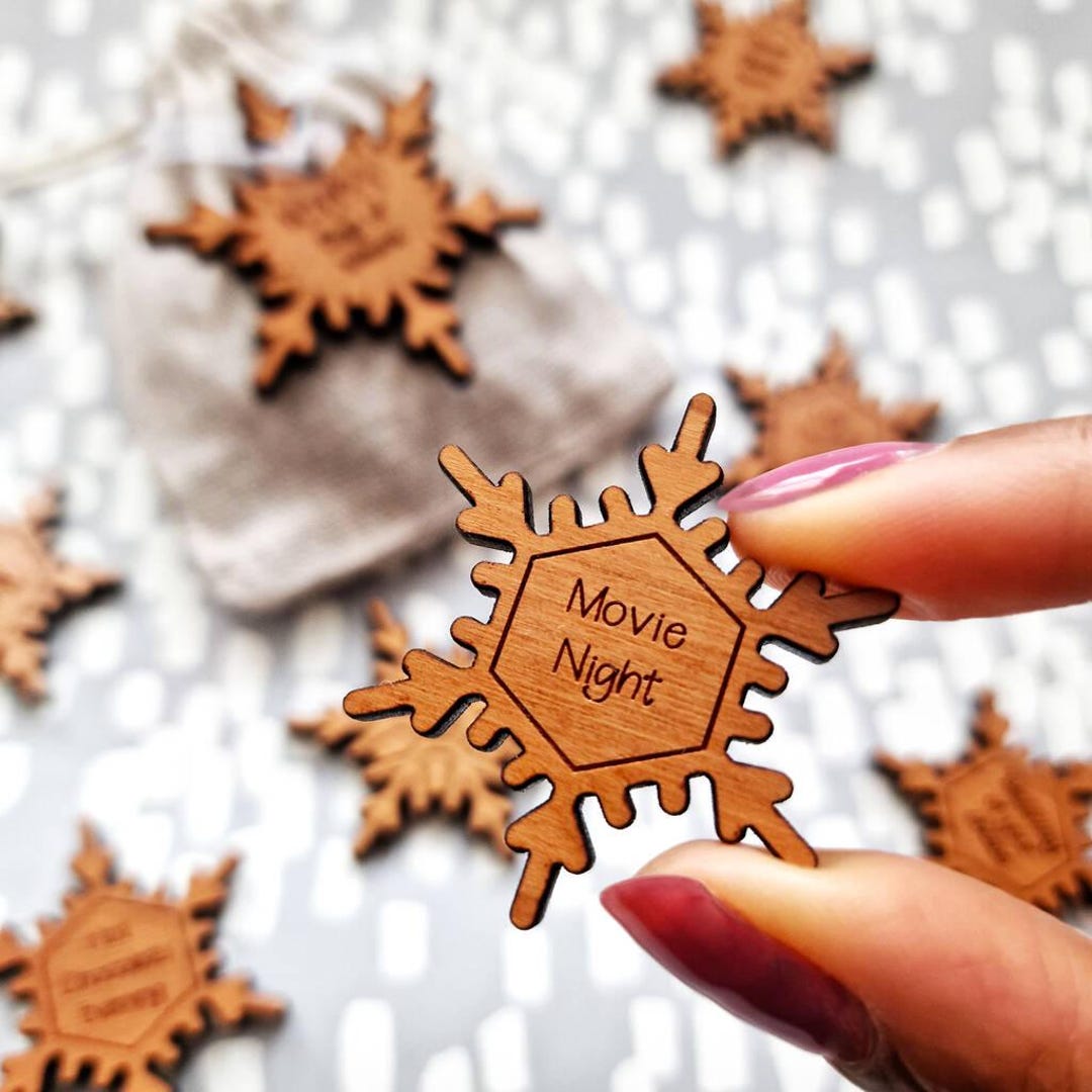 Wooden Personalised Couples Christmas Snowflake Tokens - Etsy