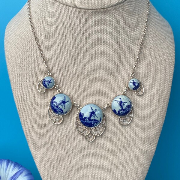 Delft Blue Necklace - Etsy