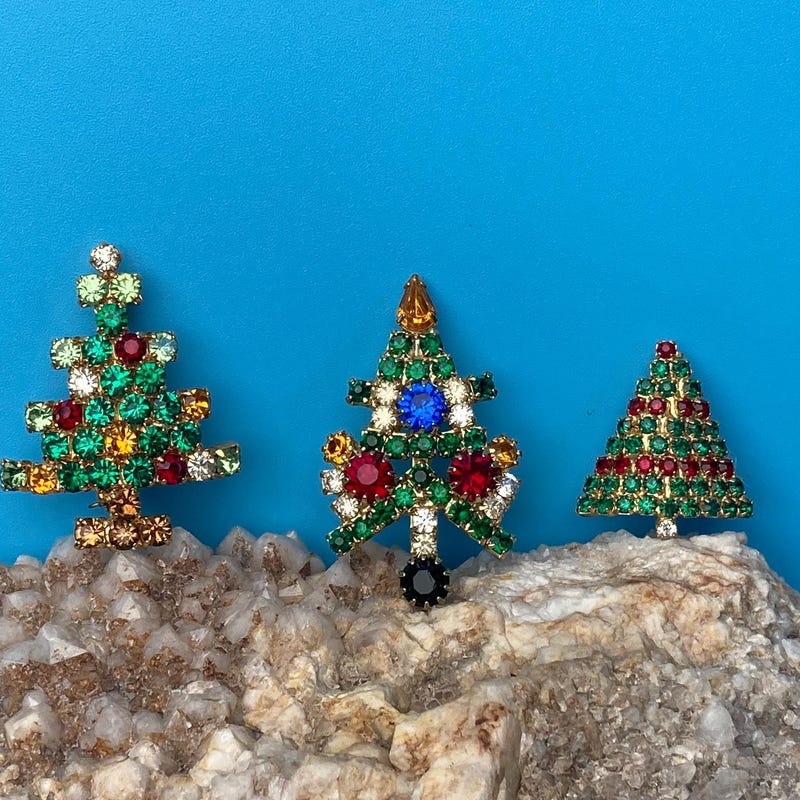 Christmas Brooch - Etsy