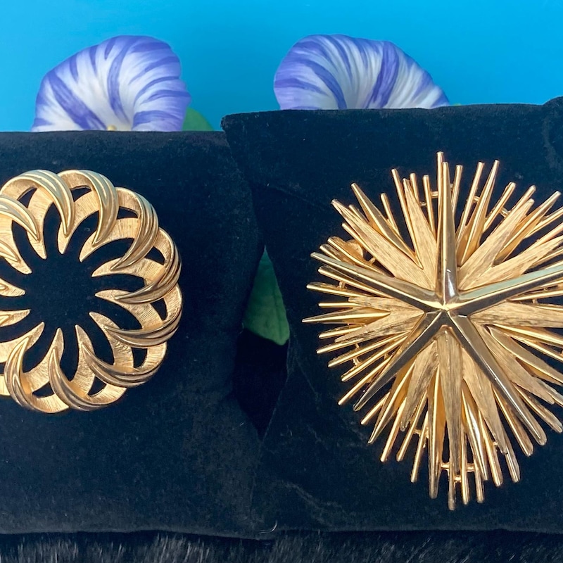 Trifari Brooch - Etsy