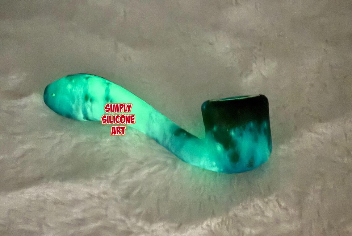 Glow in the Dark Pipe, Glow Pipe, Silicone Pipe, Unbreakable Pipe, Pipe ...