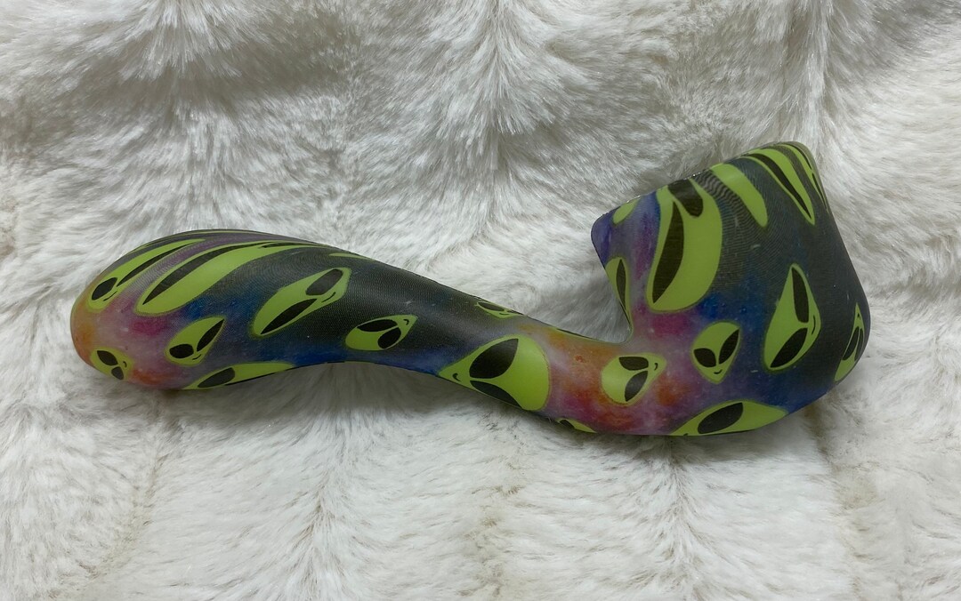 Glow in the Dark Pipe, Glow Pipe, Silicone Pipe, Unbreakable Pipe, Pipe ...