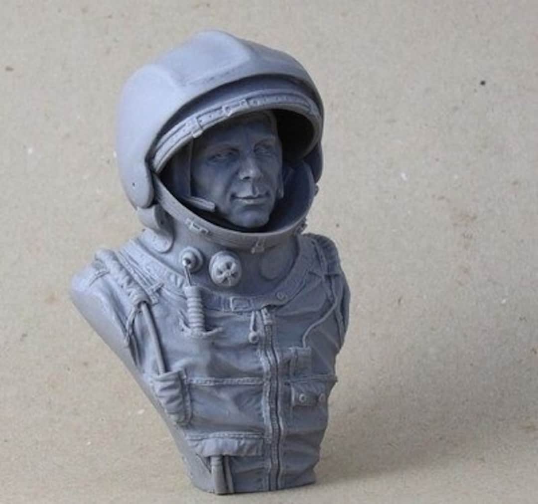 The Human Space Resin Model Yuri Gagarin Figure Unpainted Miniature ...