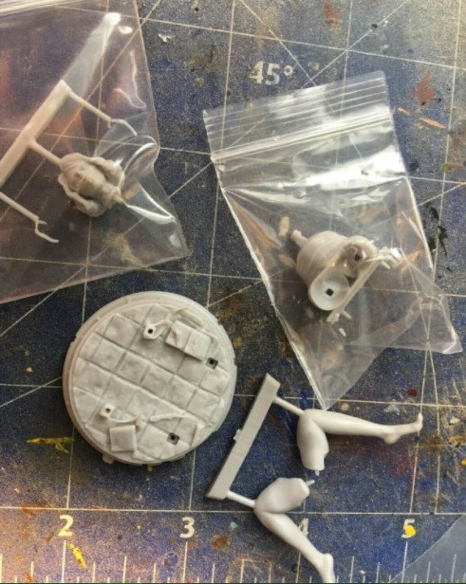 Charm Lady Sit Action Resin Model Unpainted Adult 1-24 Scale - Etsy