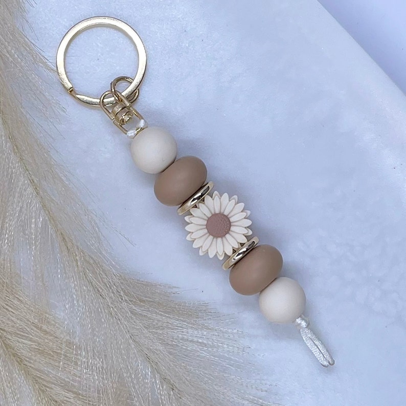 Daisy Keychains - Etsy