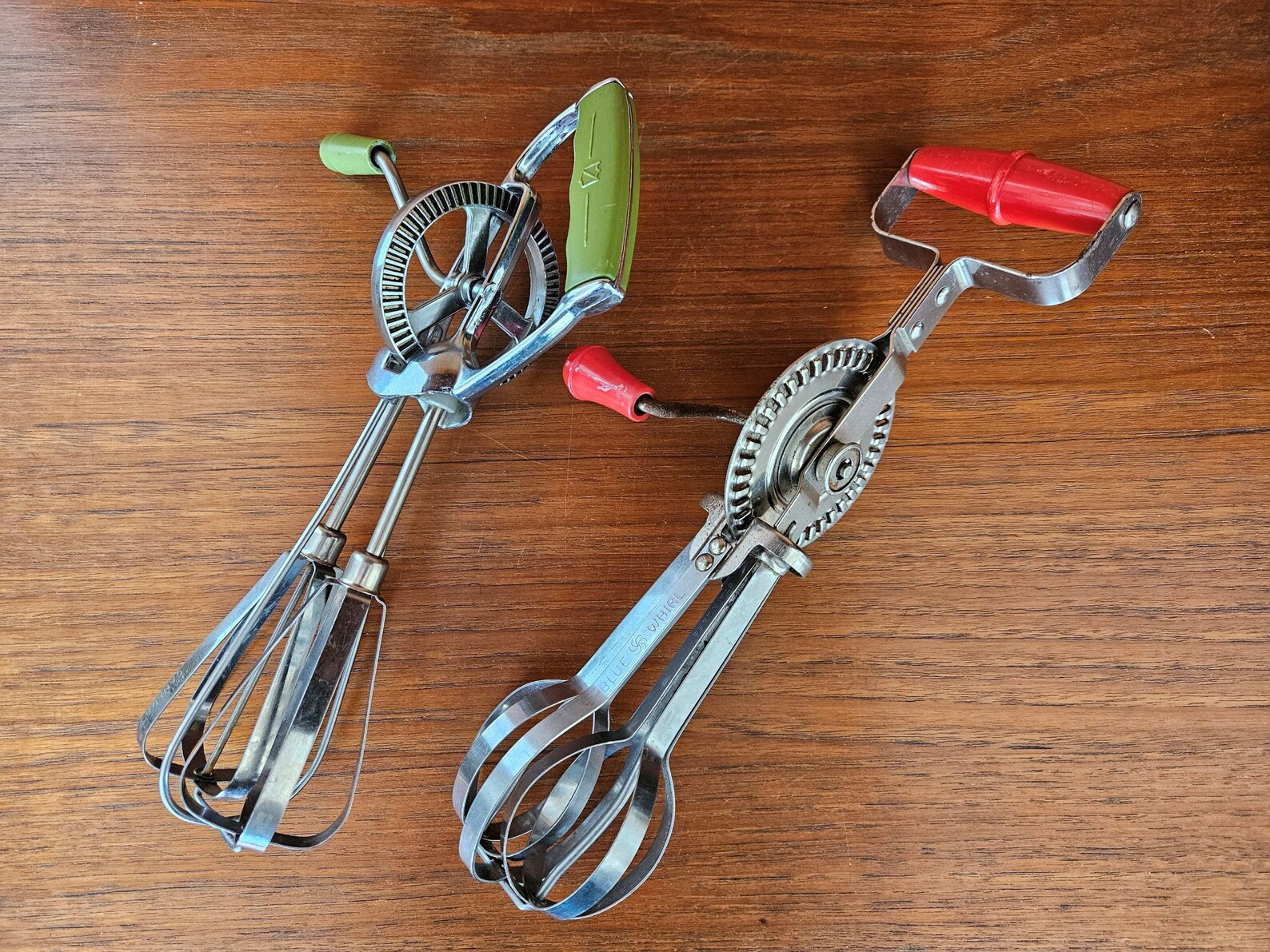 Vintage Hand Beaters Mixer Retro Kitchenware Red or Avocado Green ...