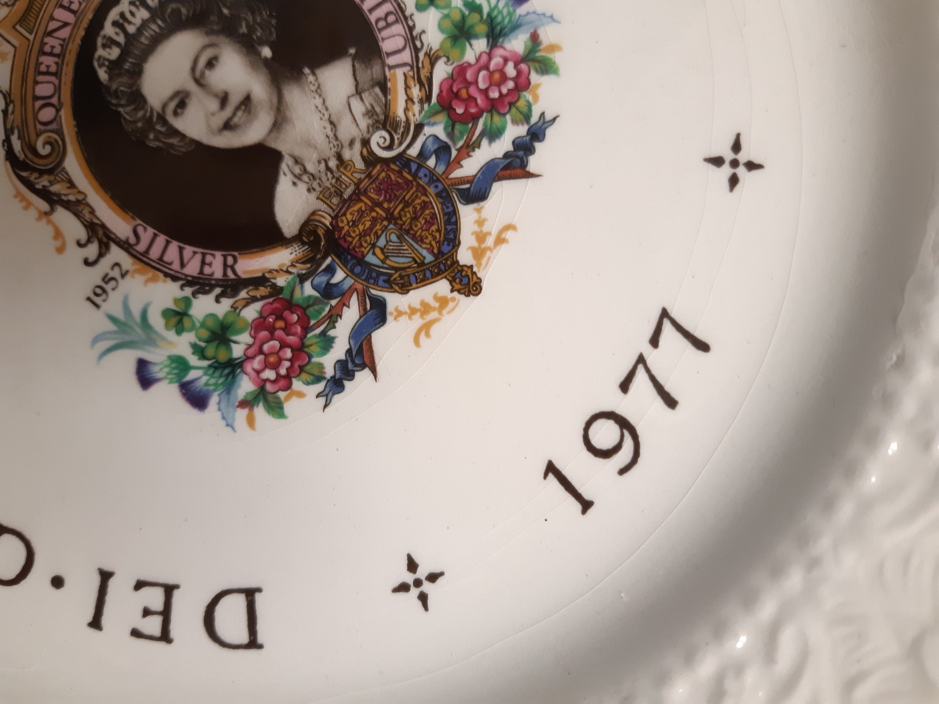 Queen Elizabeth II Commemorative Plate 1977 Silver Jubilee Lord Nelson ...