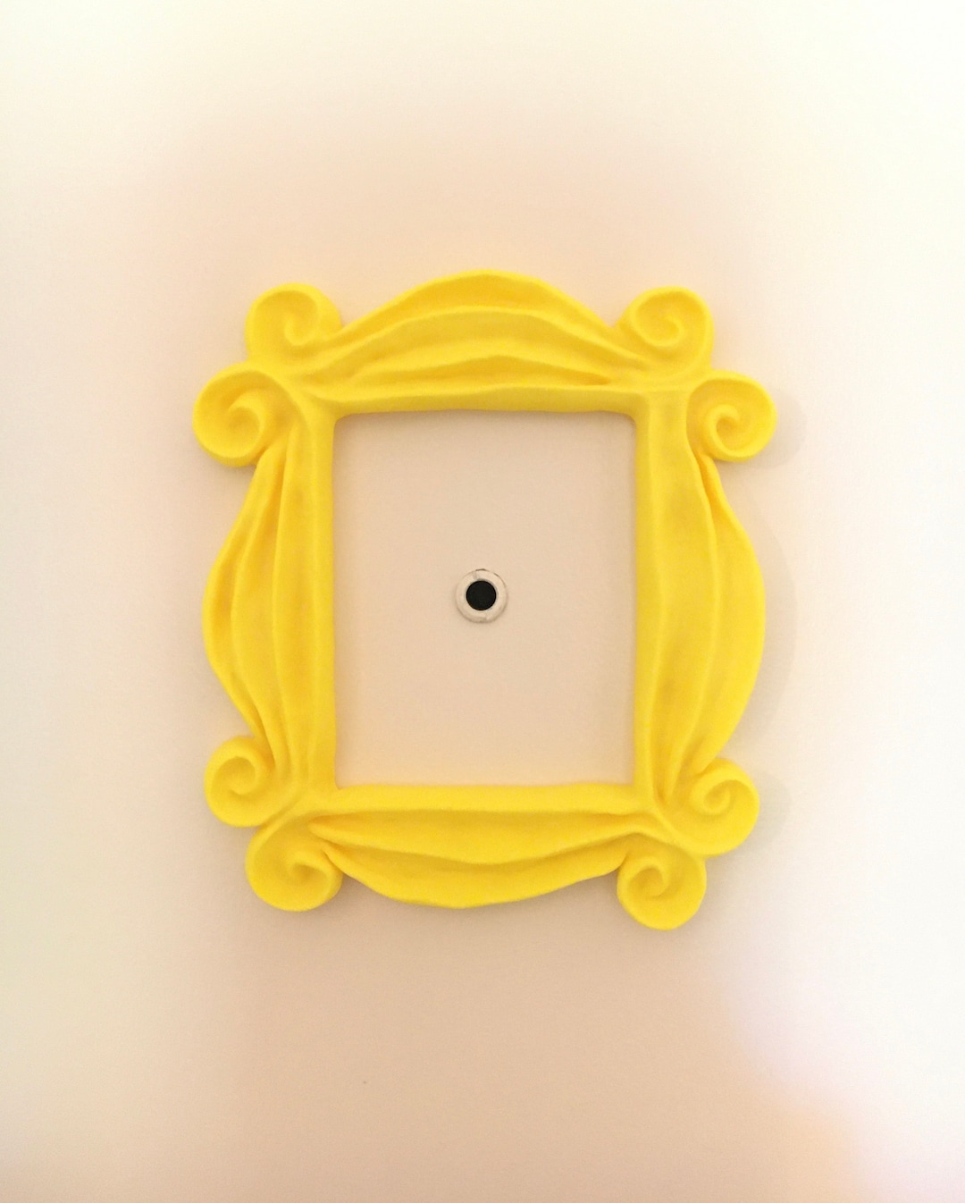 Friends Decor Peephole Frame Gift 6.5"x7.5" Monica Yellow Door TV Show ...