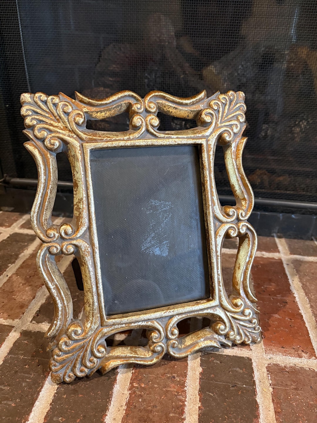 Adorable Vintage Victorian Style Ornate Frame Picture Size 5x5” Resin ...