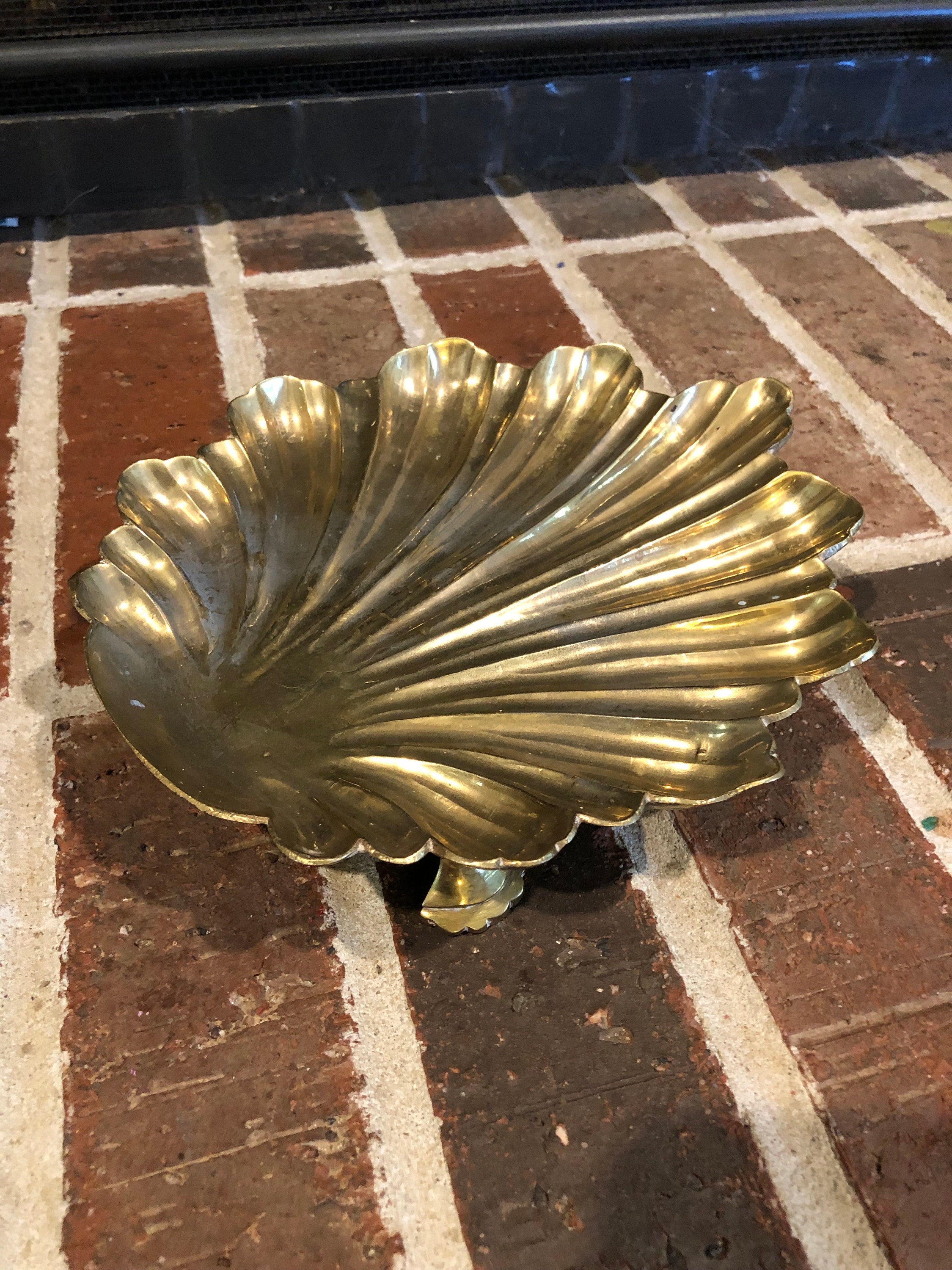 Adorable Vintage Gold Footed Brass Shell Plate 8x7 - Etsy