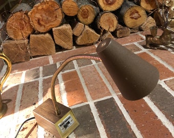 Vintage Mid Century Desk / Table Lamp Tensor Gold + Tan Lighting 1960s ...