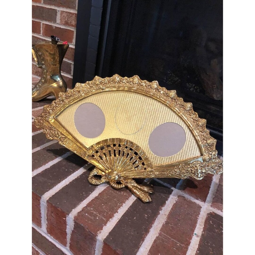 Stunning Vintage Gold Brass Ornate Hand Fan Shaped Frame for 3 Pictures ...