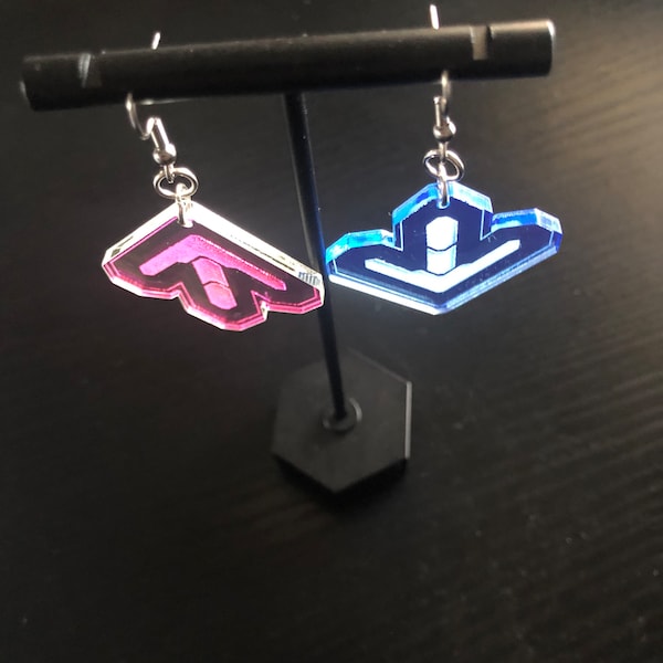 Video Game Earrings - Etsy