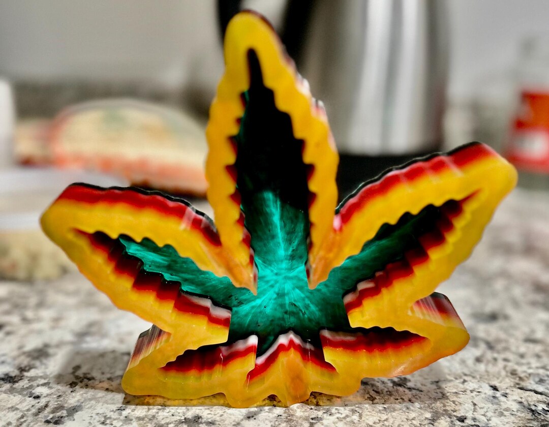 Custom Burst Bottom Marijuana Leaf Weed Ash Tray, Stoner Gifts, Weed ...