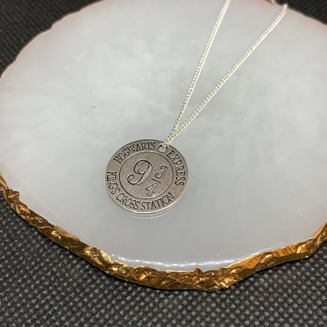 Harry Potter Platform 9 & 3/4 Pendent Charm Necklace - Etsy