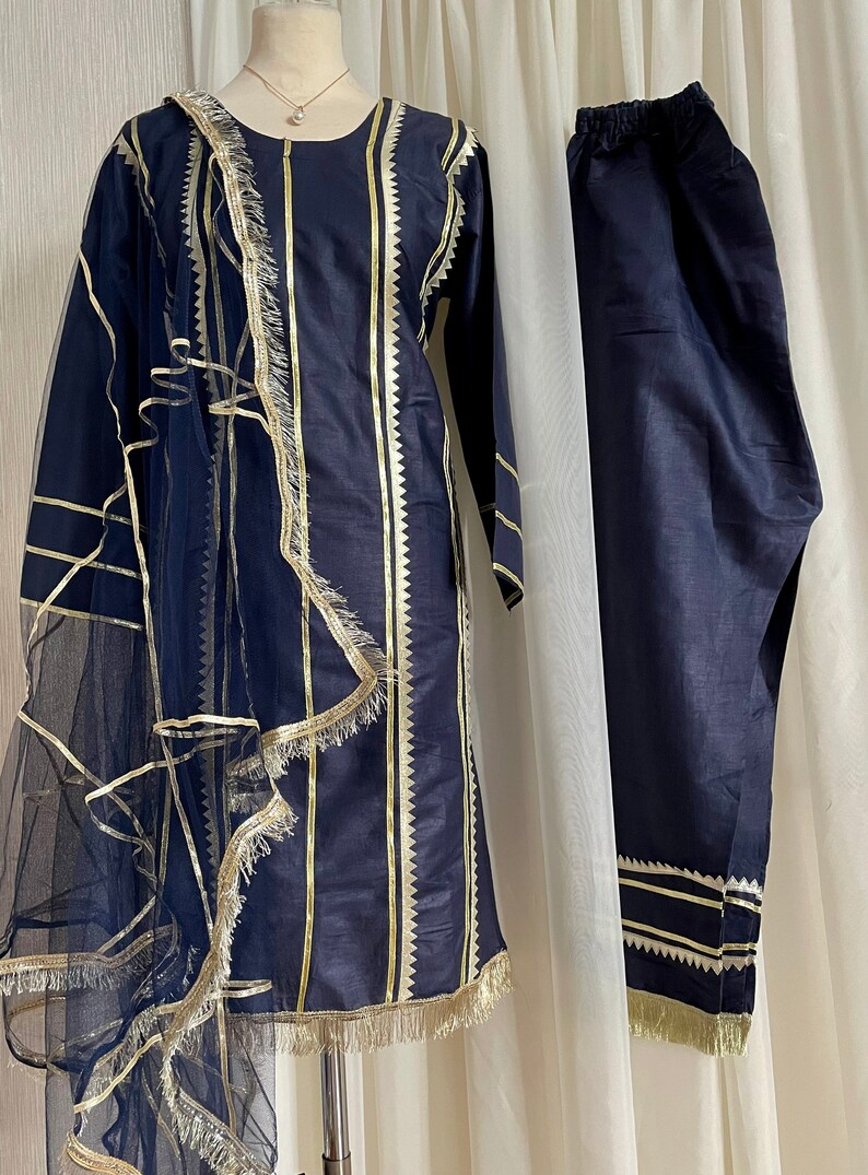 Beautiful Very Soft Gotti Lace Mid Season Linen Lawn in Red Colour With ...