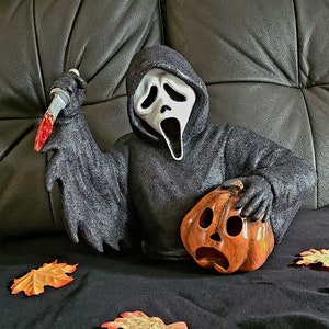 Handmade Ghostface Scream Lantern Statue Stab Glow in the Dark Mask ...