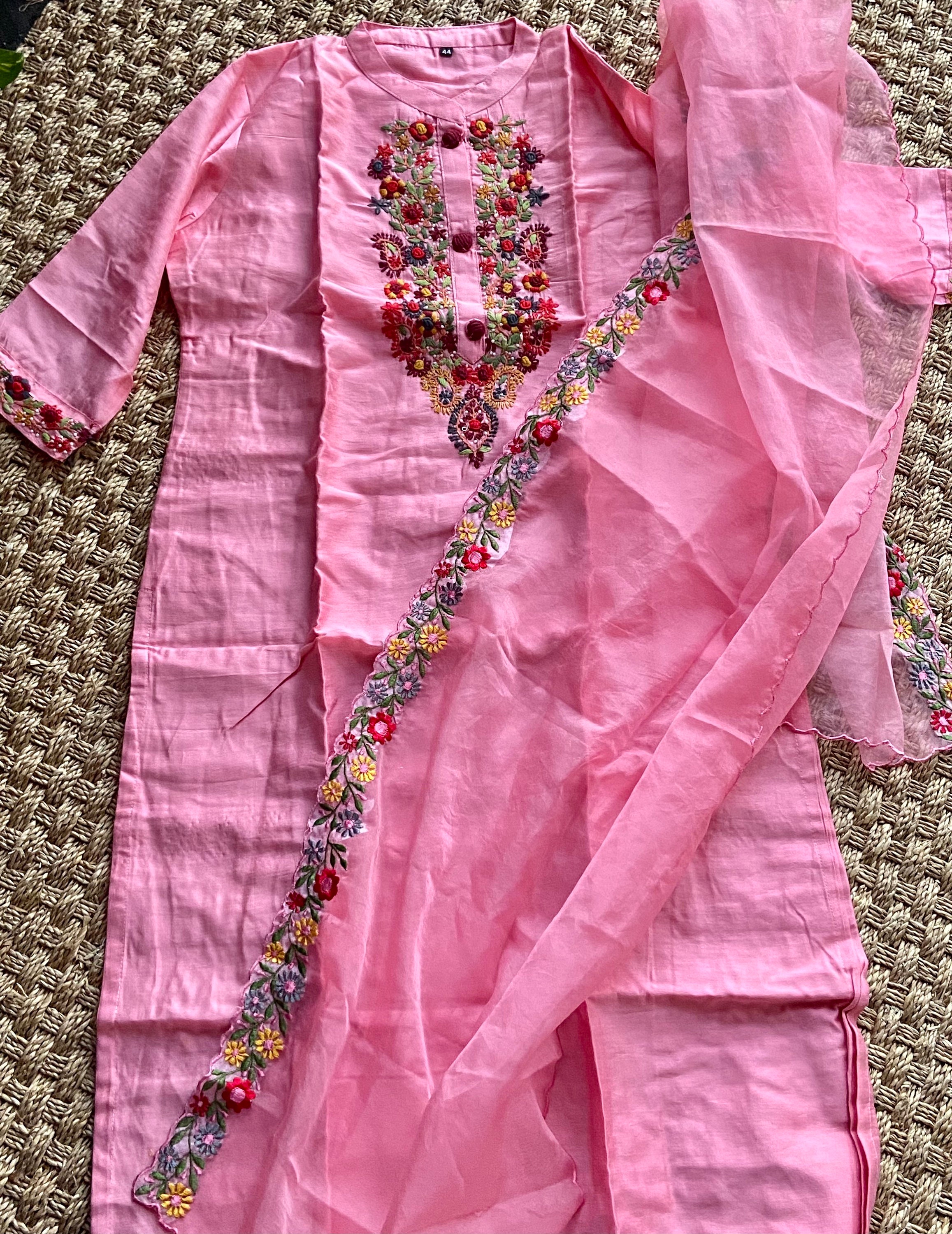 Pink Pure Silk Kurthi With Organza Dupatta and French Knots Thread Hand ...