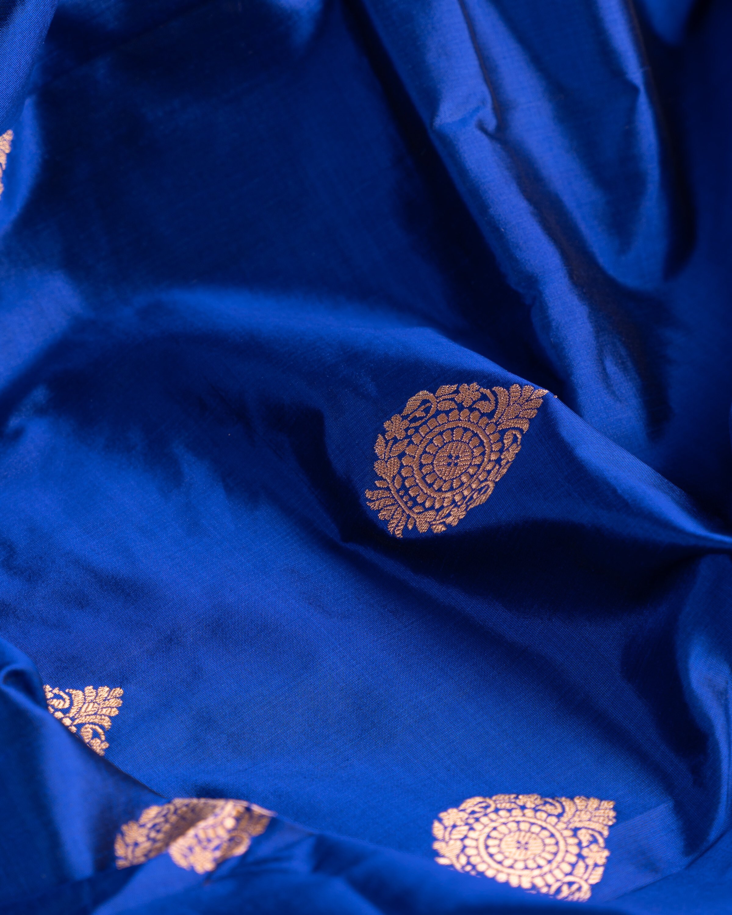 Classic Royal Blue and Red Kaduwa Banarasi Katan Silk Saree With ...