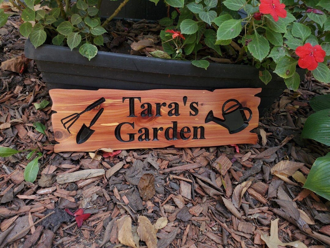 Custom Wood Garden Sign, Personalized Name Gardening Sign, Customized ...