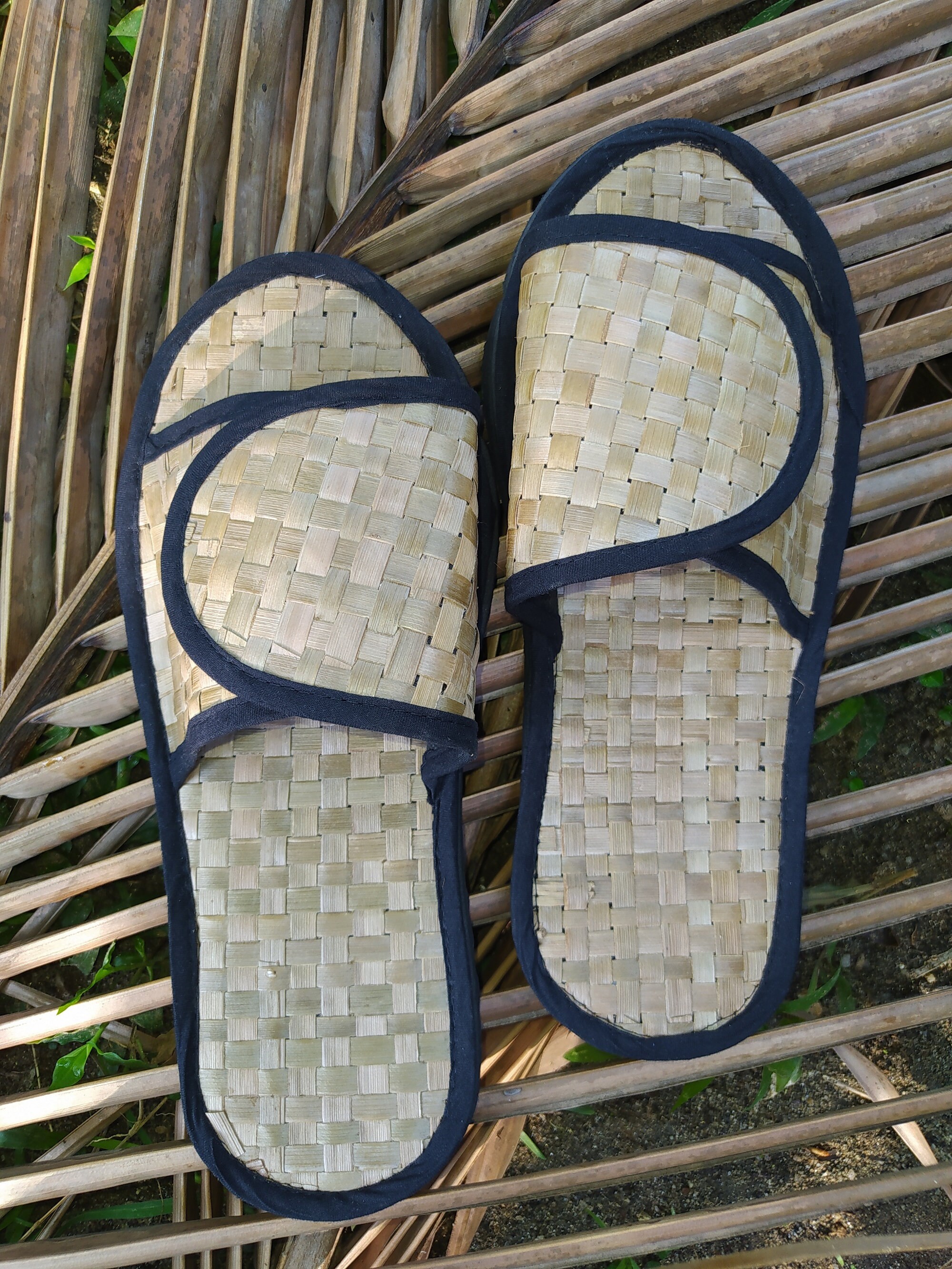 Eco Friendly Coconut Leaf Slippers - Etsy