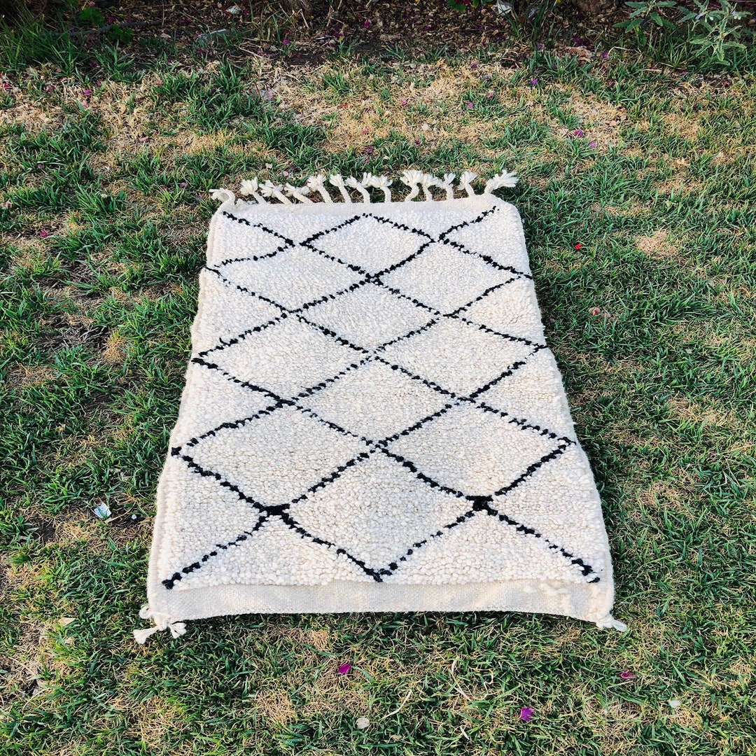 Moroccan Rug Small Beni Ourain Style -113x62 CM Small Handwoven Rug ...