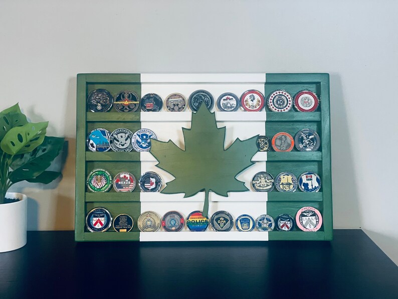 Challenge Coin Holder Thin Blue Line Canada | Law Enforcement/military ...