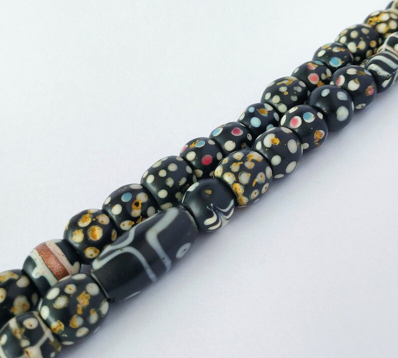 40 Inches Long Strand of Antique Venetian Skunk Beads Eye - Etsy