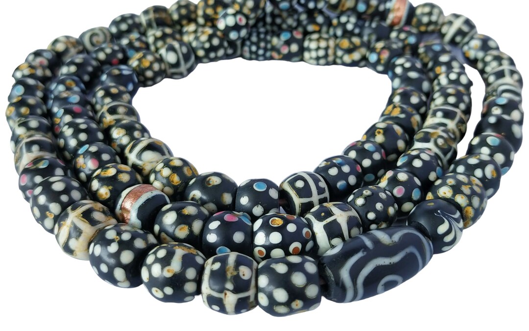 40 Inches Long Strand of Antique Venetian Skunk Beads - Eye Beads ...